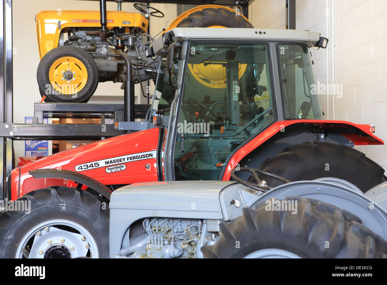 Warwickshire tractors hi-res stock photography and images - Alamy