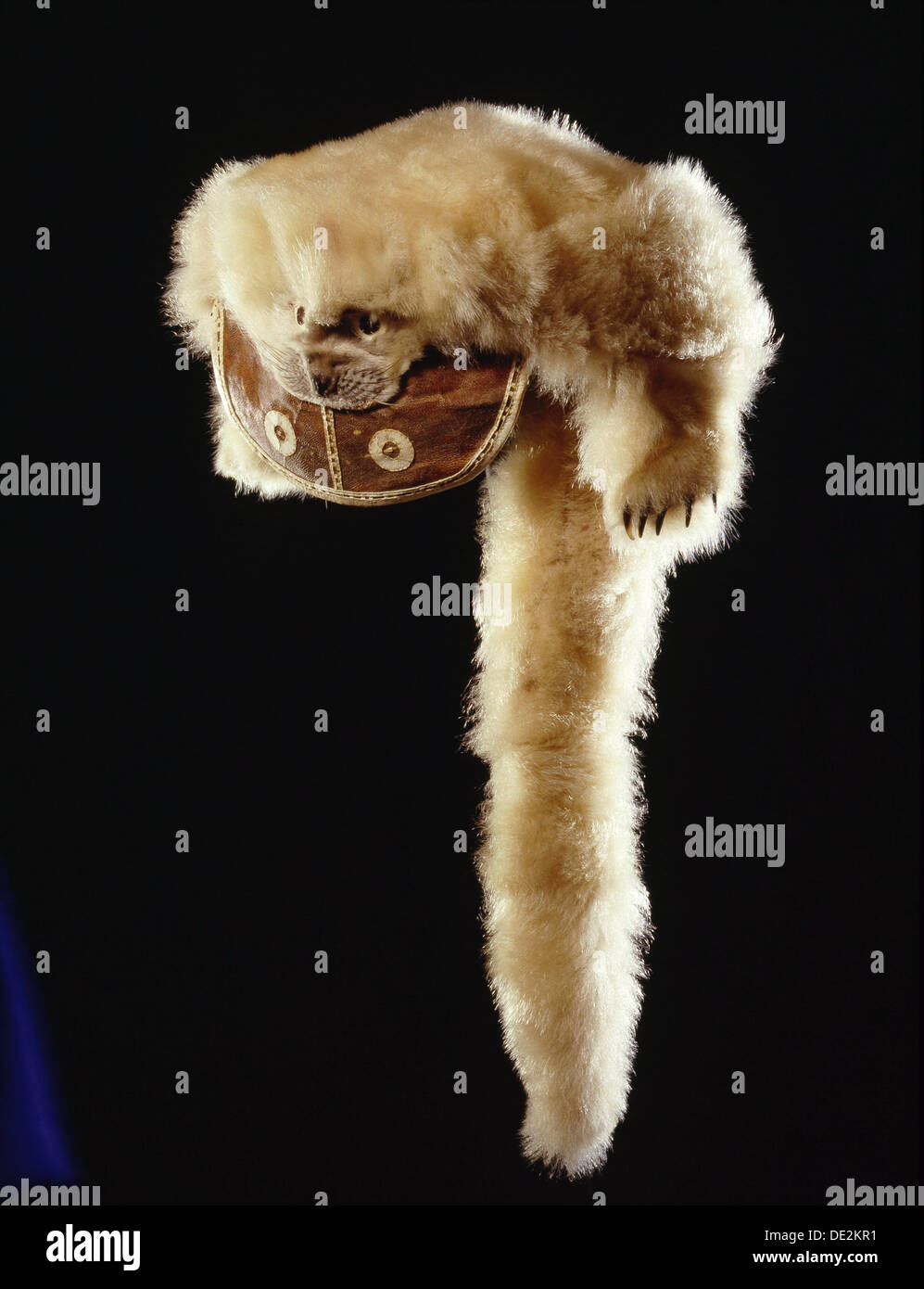 Inuit fur hat hi-res stock photography and images - Alamy