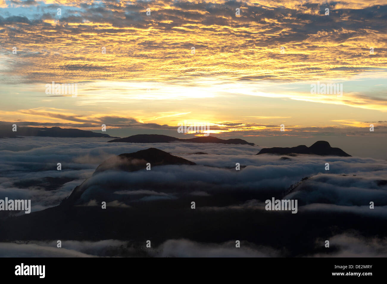 Adam peak sri lanka hi-res stock photography and images - Alamy