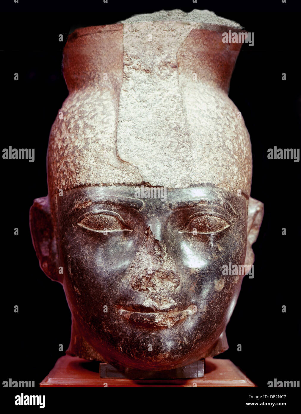 Taharqa head hi-res stock photography and images - Alamy