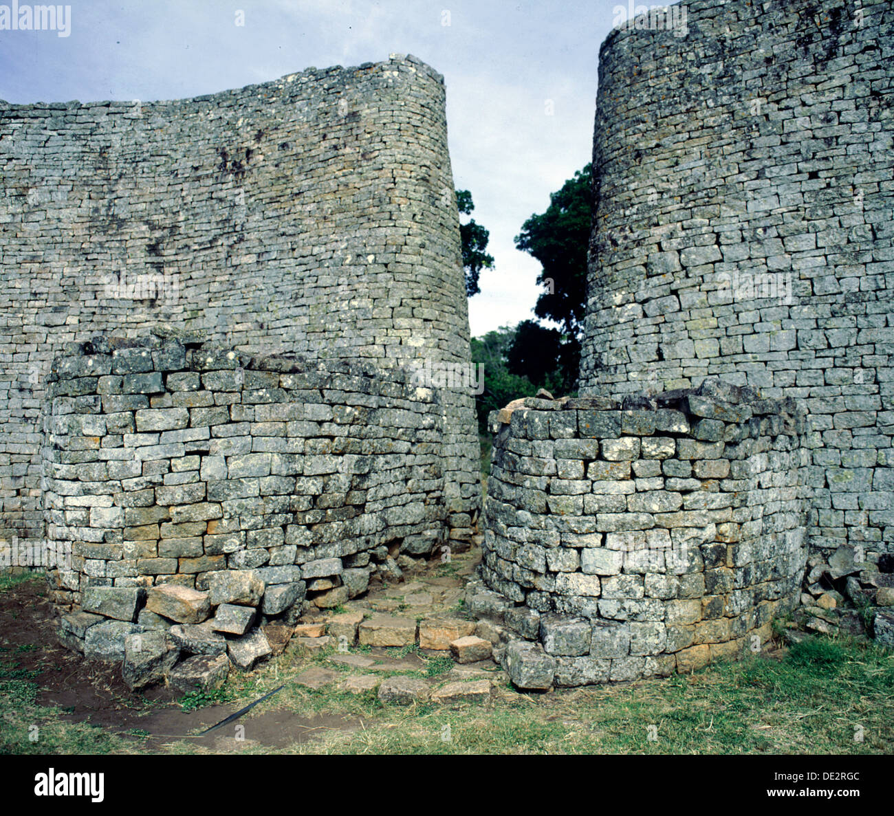 Great zimbabwe gold hi-res stock photography and images - Alamy