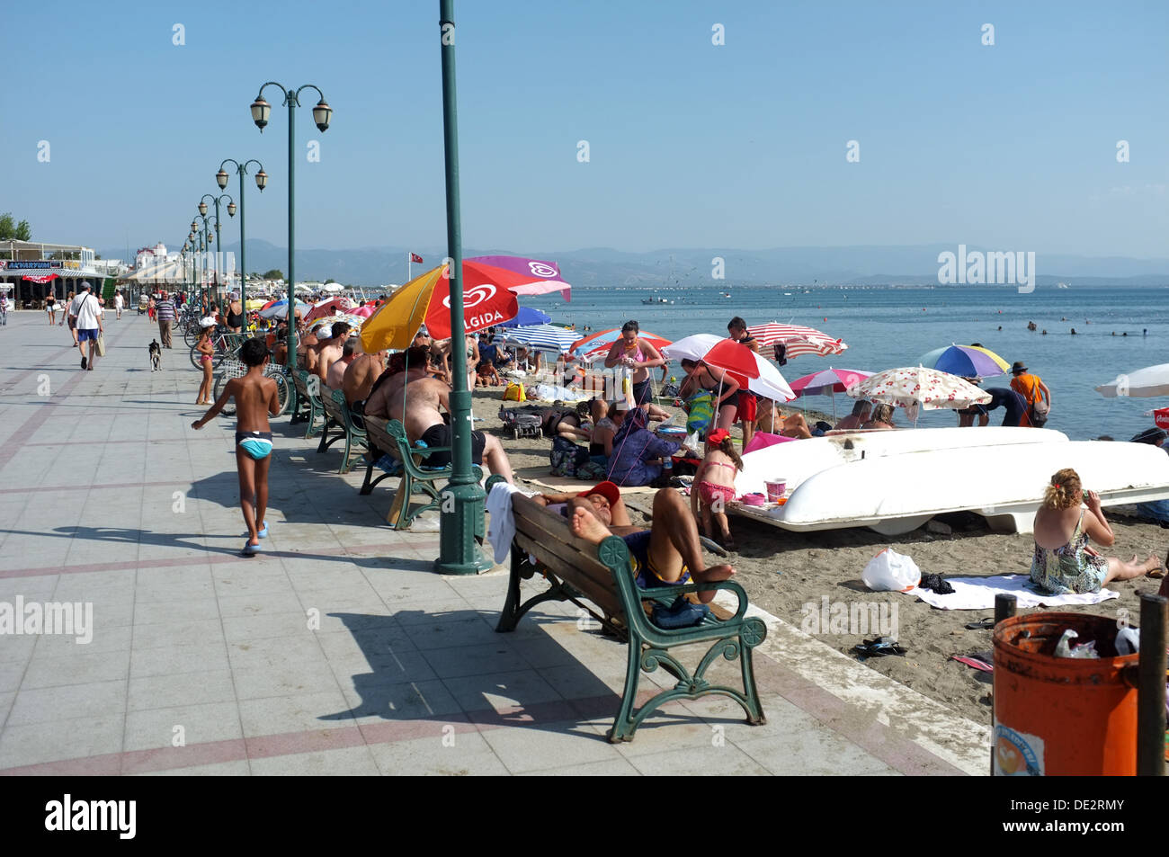 Free local beach in a City Stock Photo - Alamy