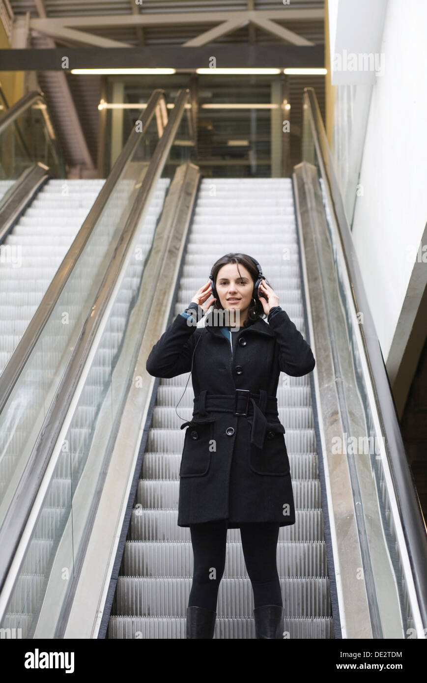 Single woman in subway hi-res stock photography and images - Alamy