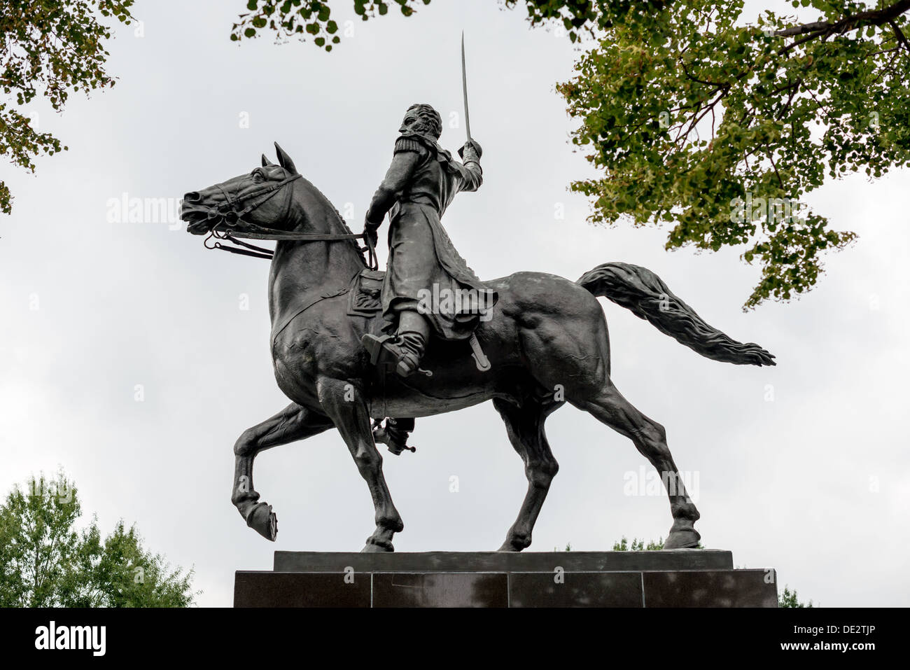 Simon Bolivar Statue Washington DC // A large statue of Venezuelan ...