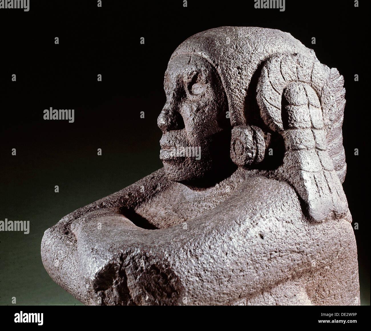 Aztec god statue hi-res stock photography and images - Alamy