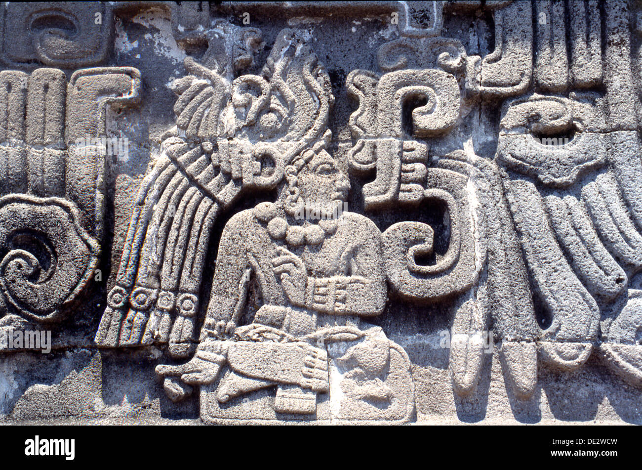Maya serpent god hi-res stock photography and images - Alamy