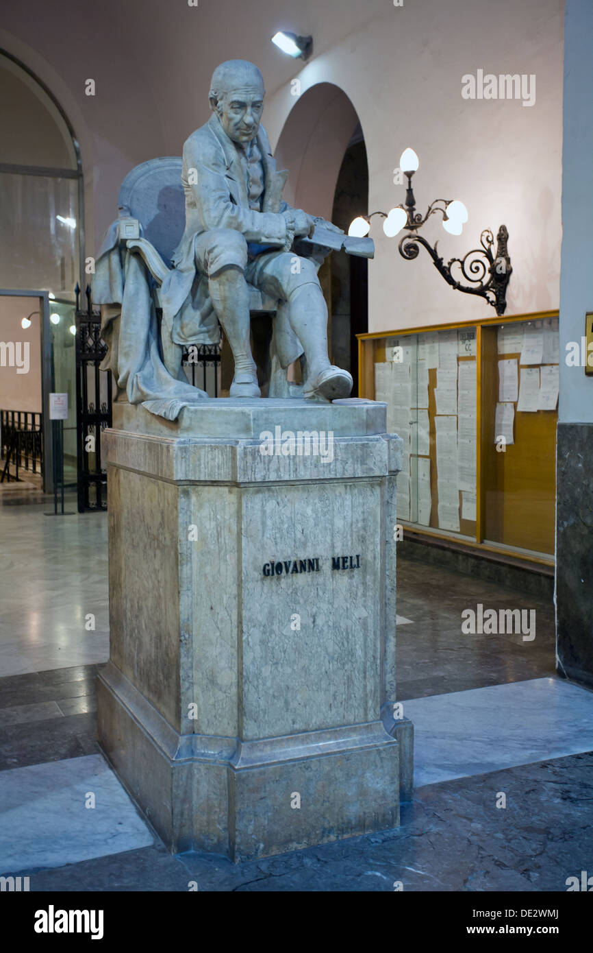 Typical Sicilian Statue in the City of Palermo, Sicily Stock Photo - Alamy