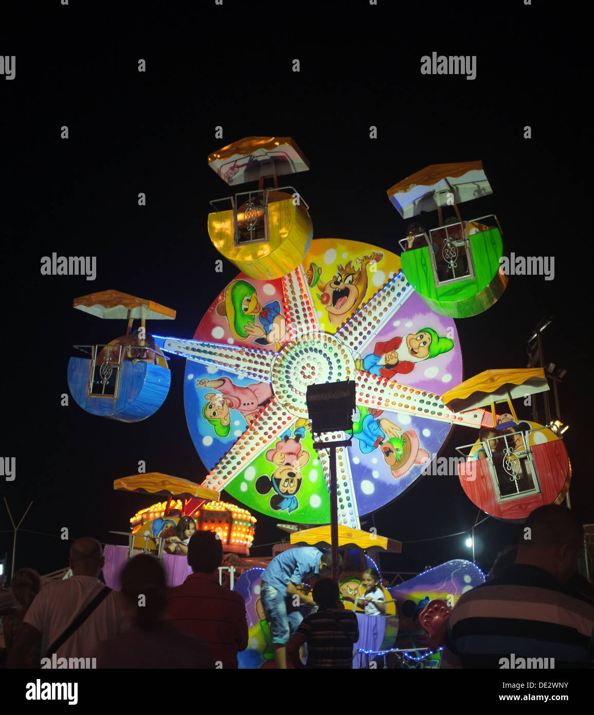 Funfair children hi-res stock photography and images - Alamy