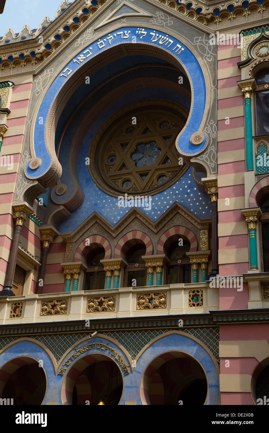 Synagogue architecture hi-res stock photography and images - Alamy