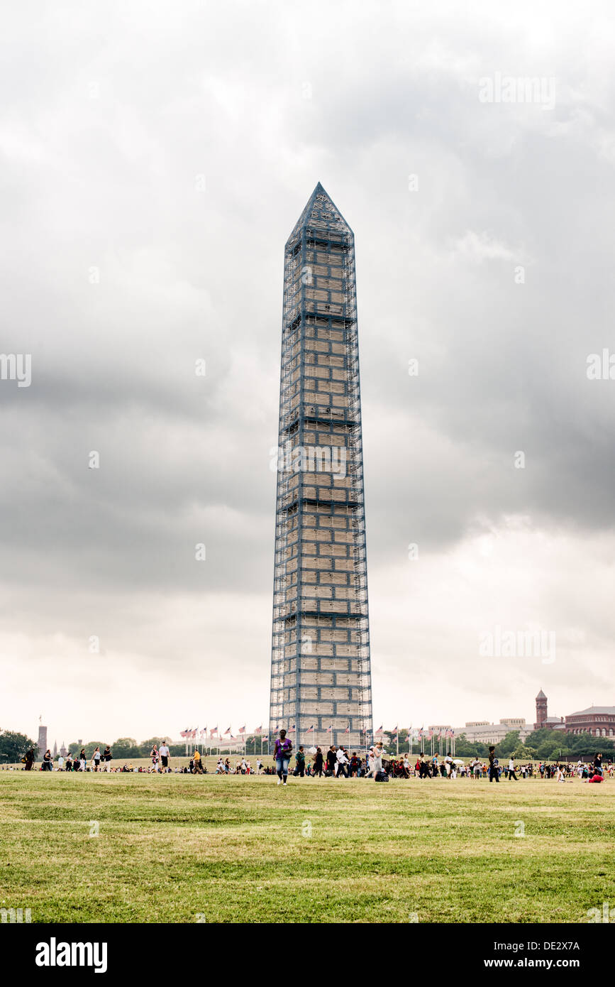 Washington monument scaffolding hi-res stock photography and images - Alamy