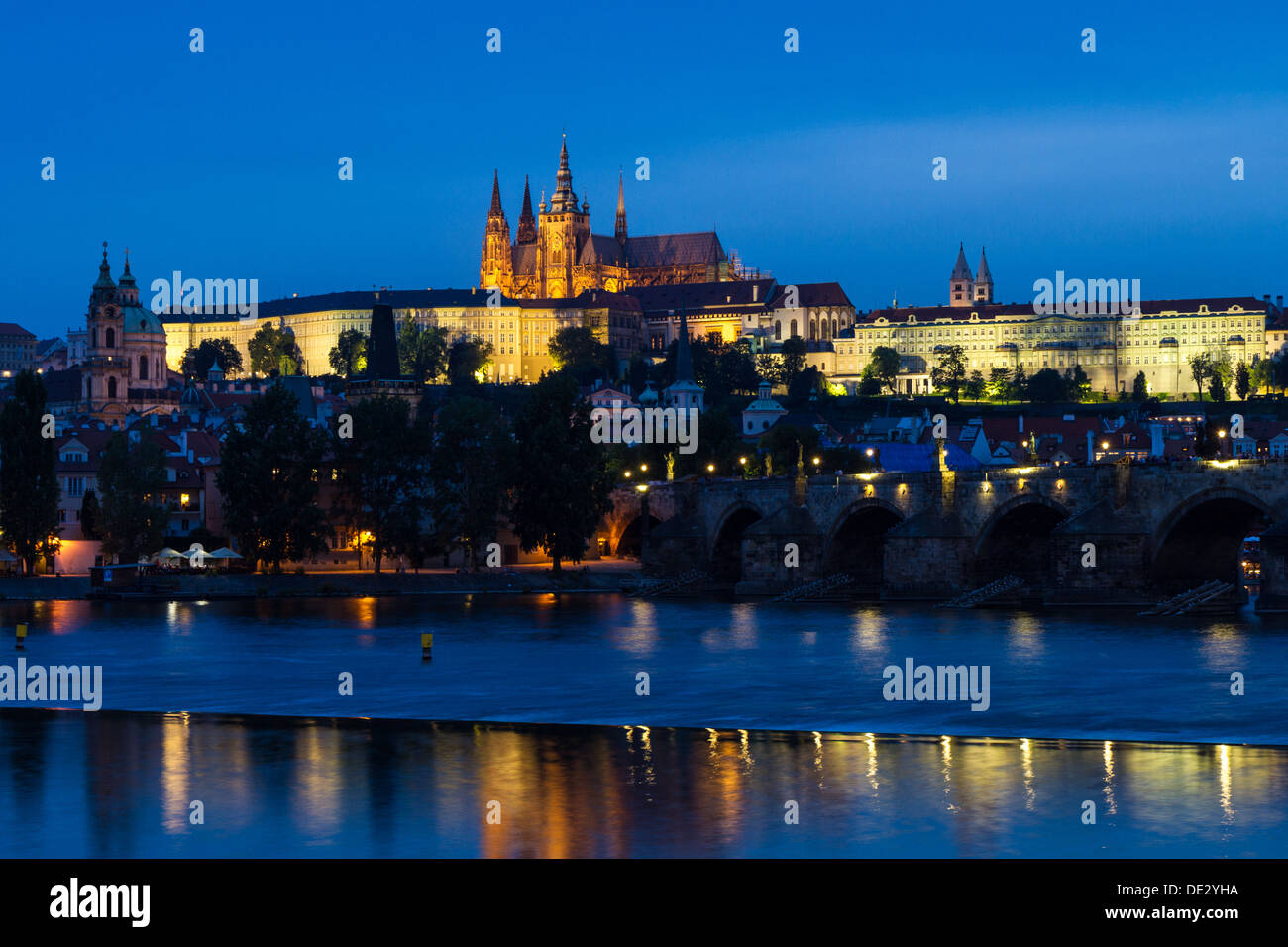 Prague castle over vltava hi-res stock photography and images - Alamy