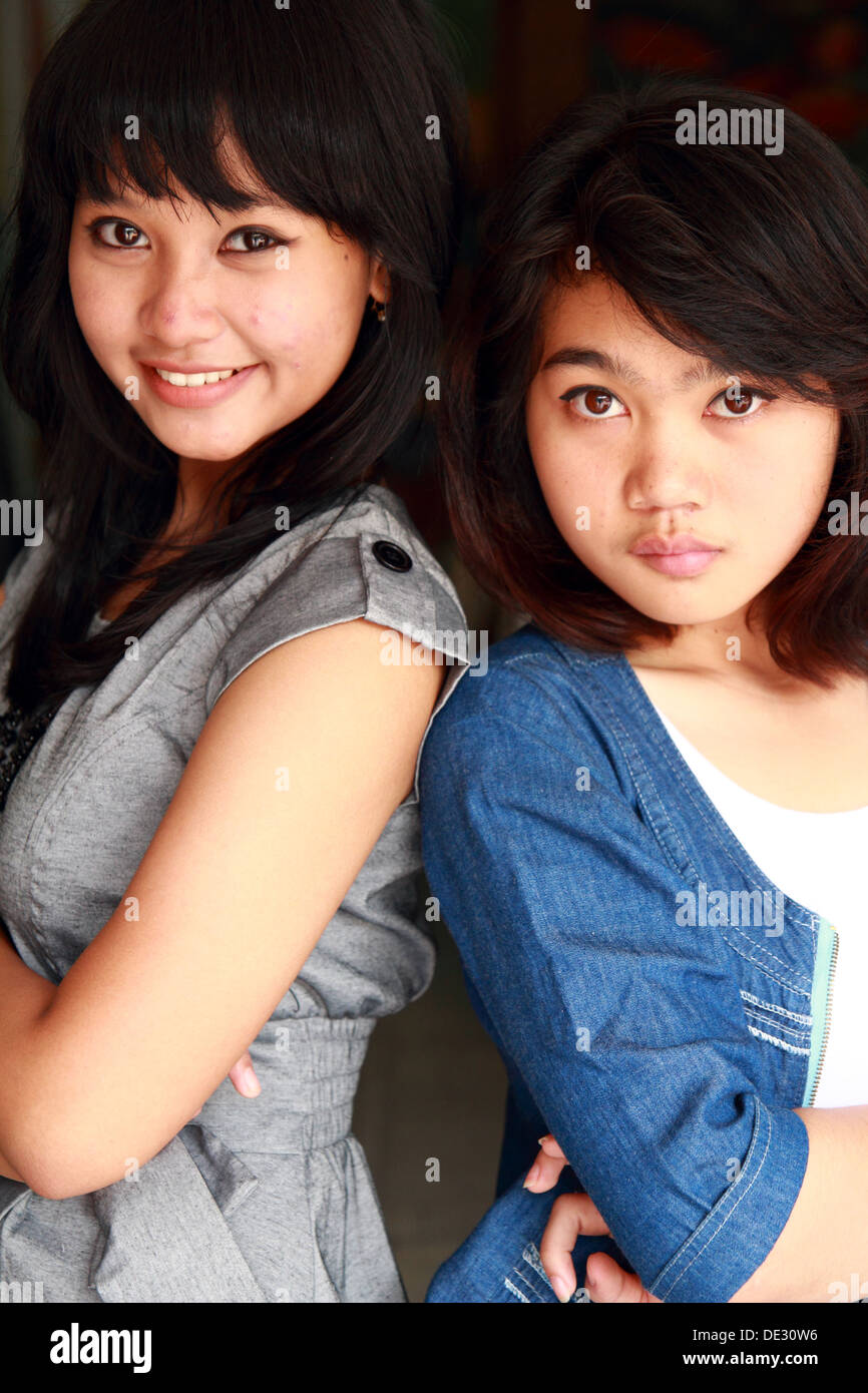 two cute Indonesian girls Stock Photo - Alamy