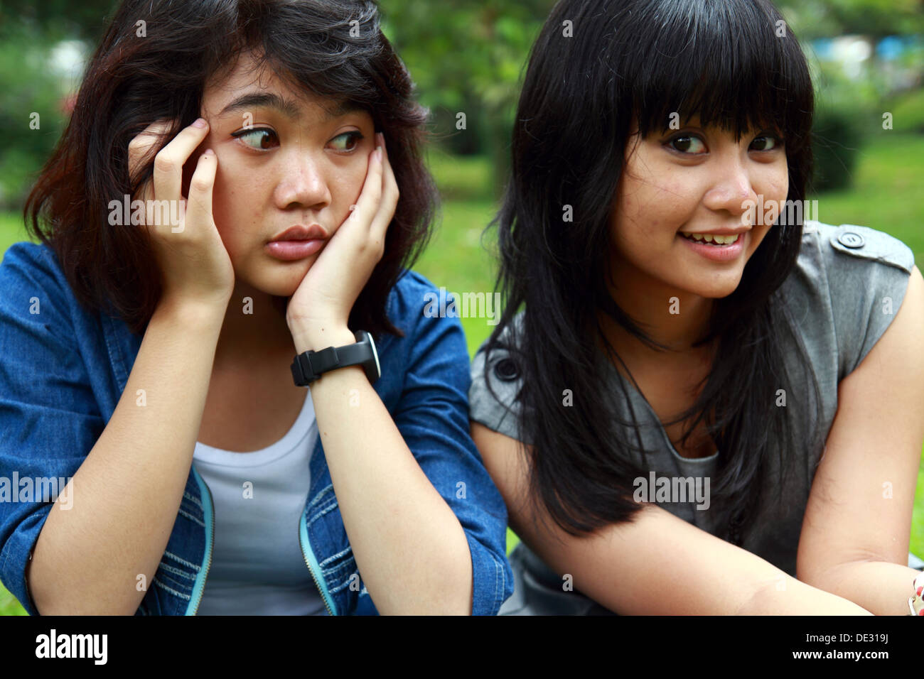 two cute Indonesian girls Stock Photo - Alamy