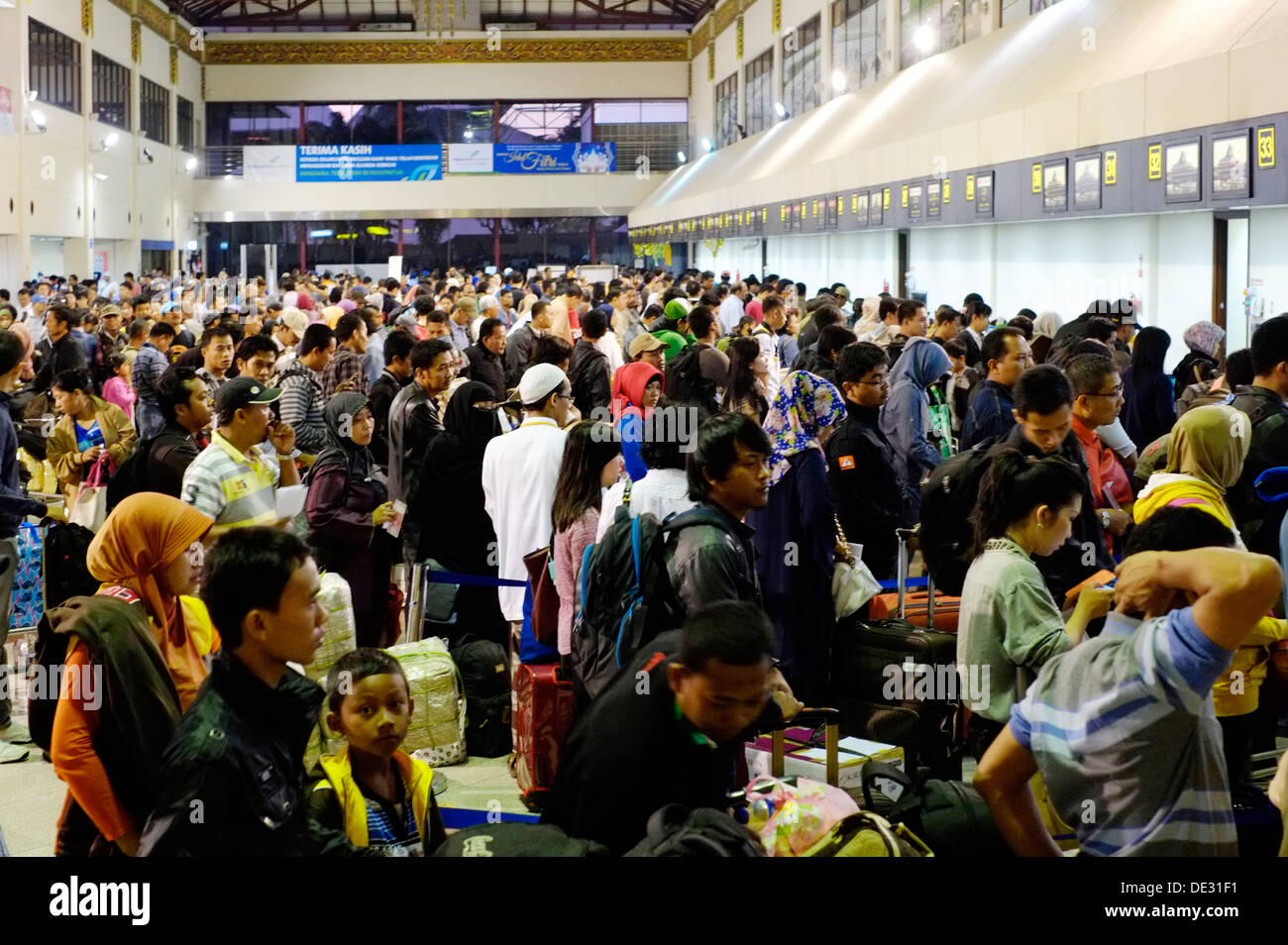 Domestic check in hi-res stock photography and images - Alamy