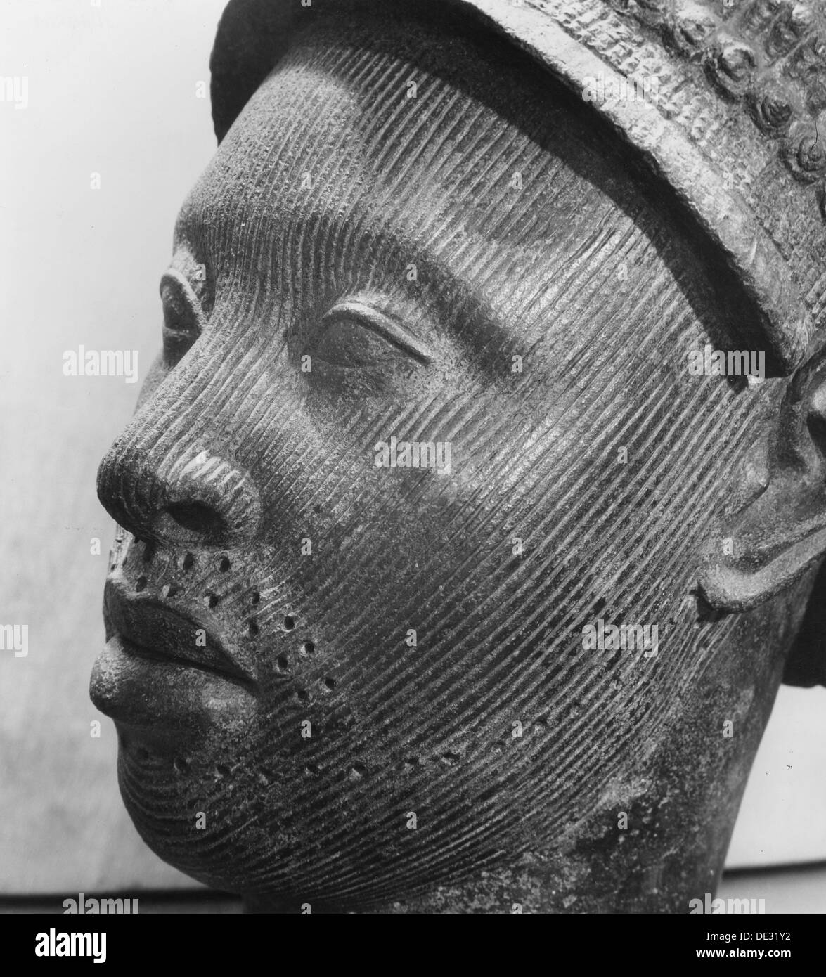 Ritual africa scarification hi-res stock photography and images - Alamy