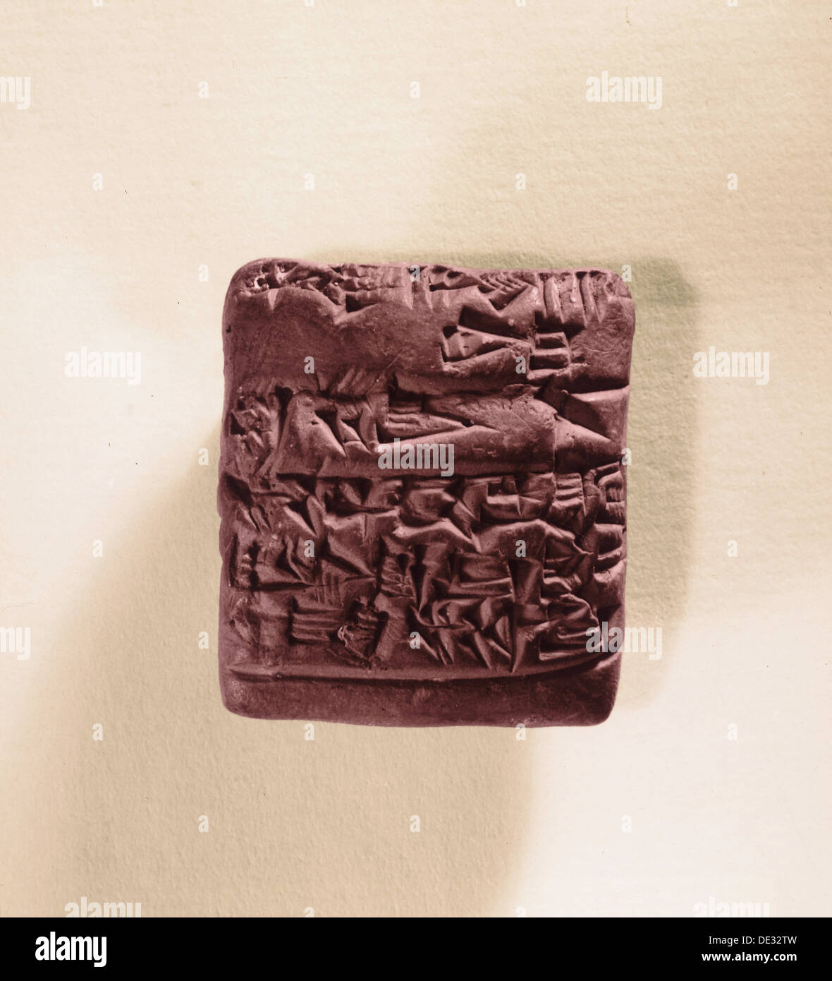 Cuneiform Writing High Resolution Stock Photography and Images - Alamy