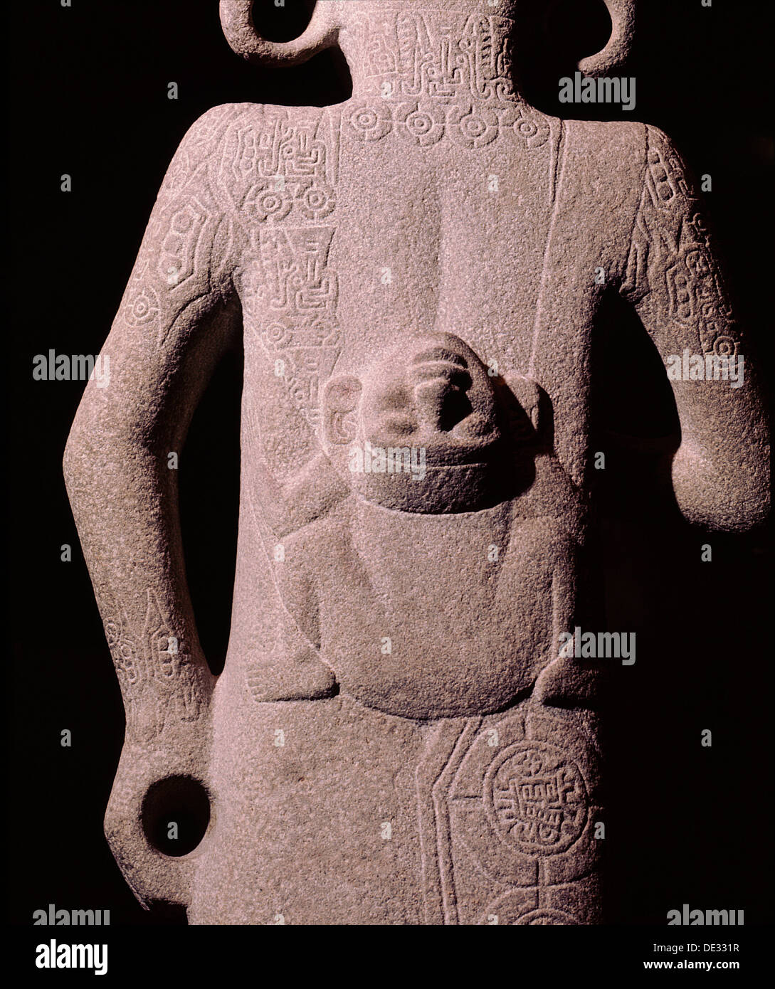 Huastec priest statue hi-res stock photography and images - Alamy