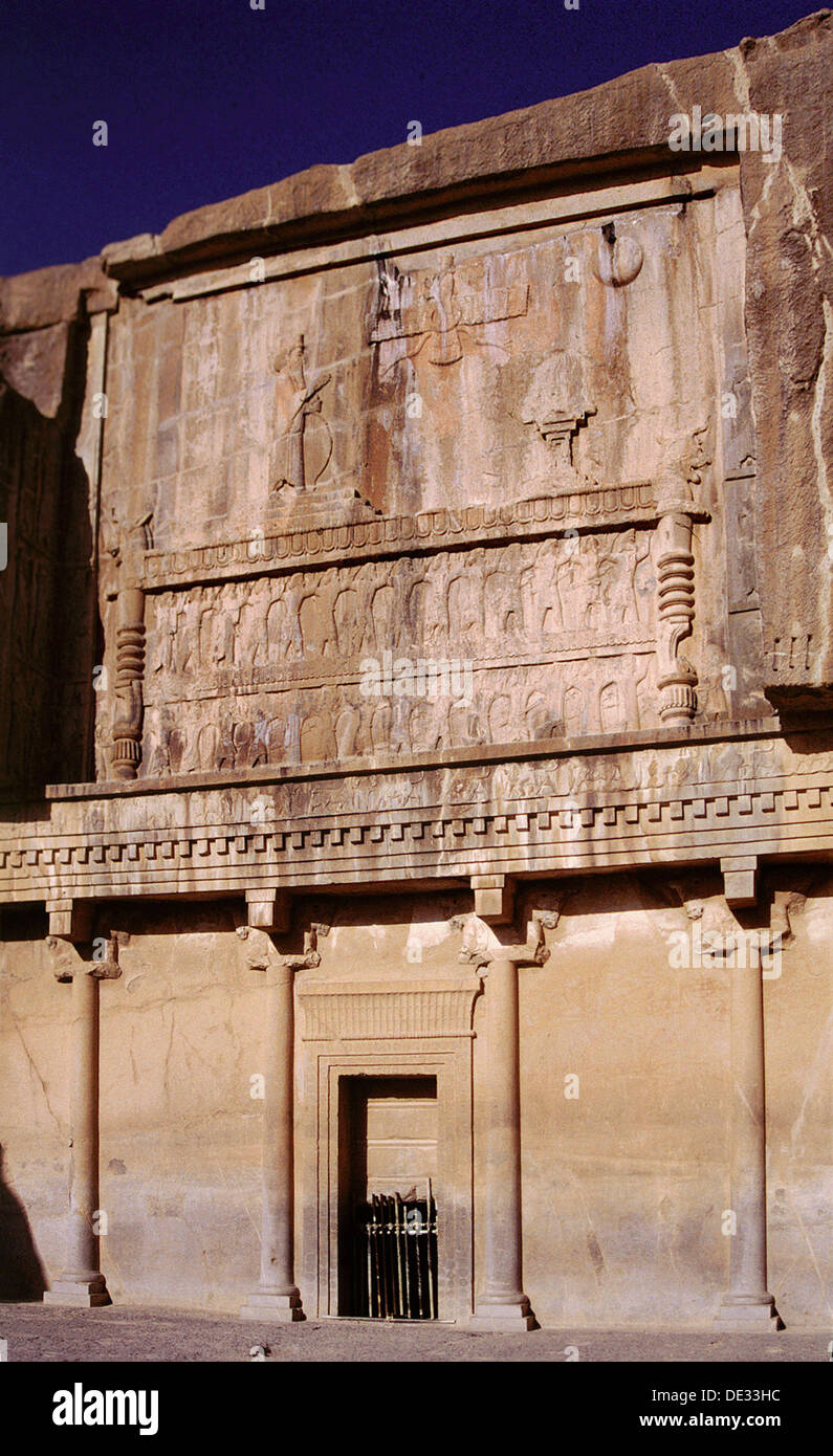 Darius ahura mazda hi-res stock photography and images - Alamy