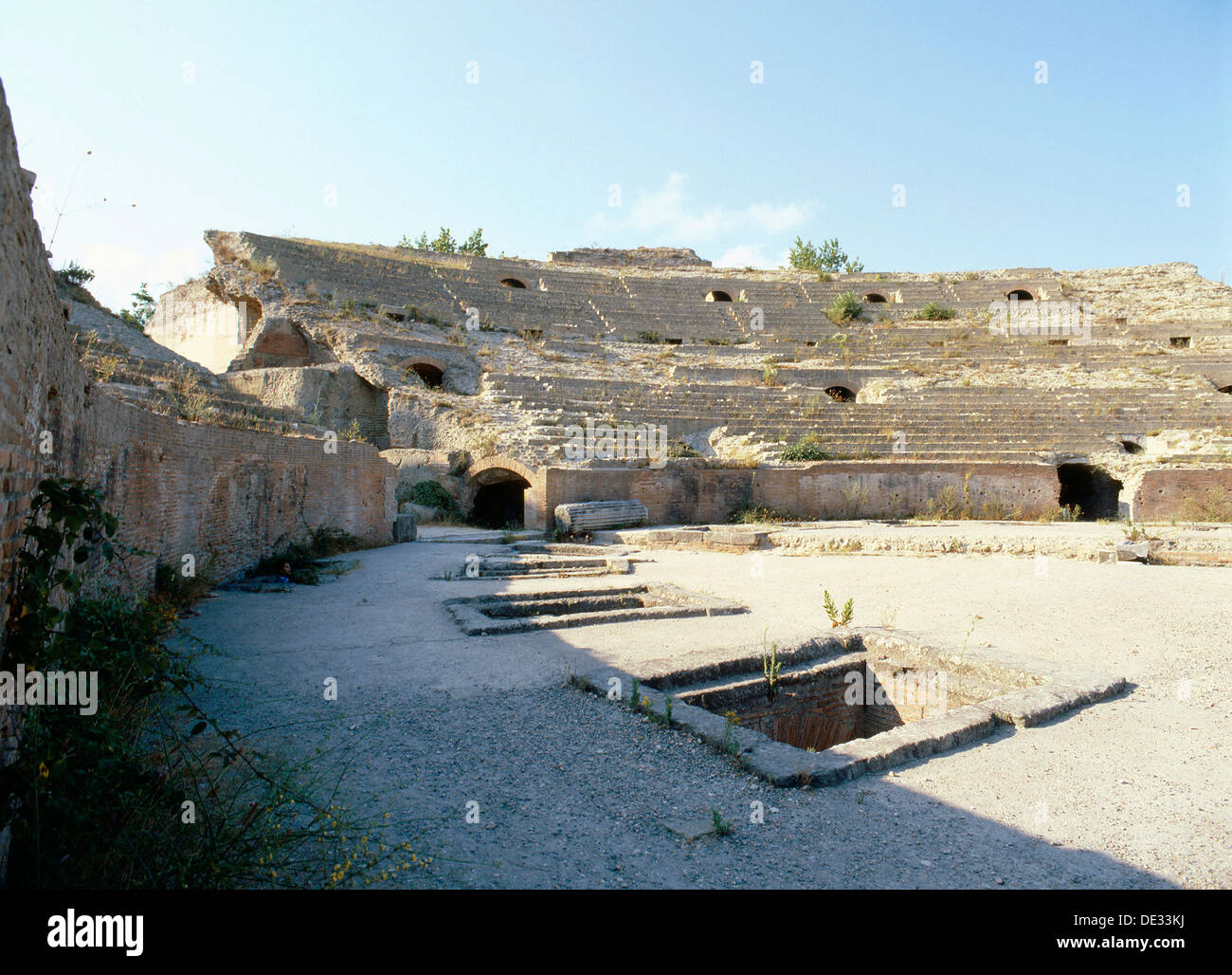 Pozzuoli Amphitheater High Resolution Stock Photography and Images - Alamy