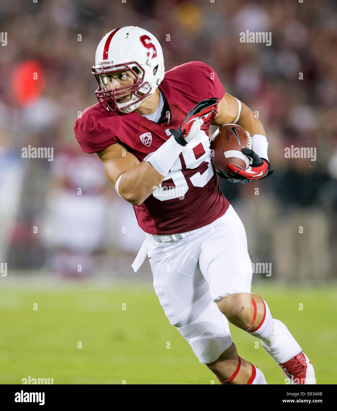 September 07, 2013: Stanford Cardinal wide receiver Devon Cajuste (89 ...