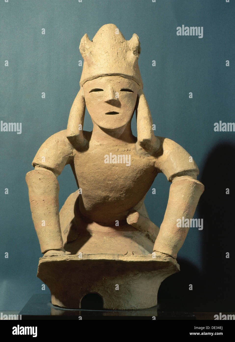 Haniwa pottery hi-res stock photography and images - Alamy