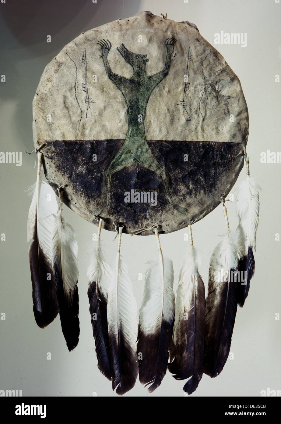 Native American War Shield High Resolution Stock Photography and Images ...