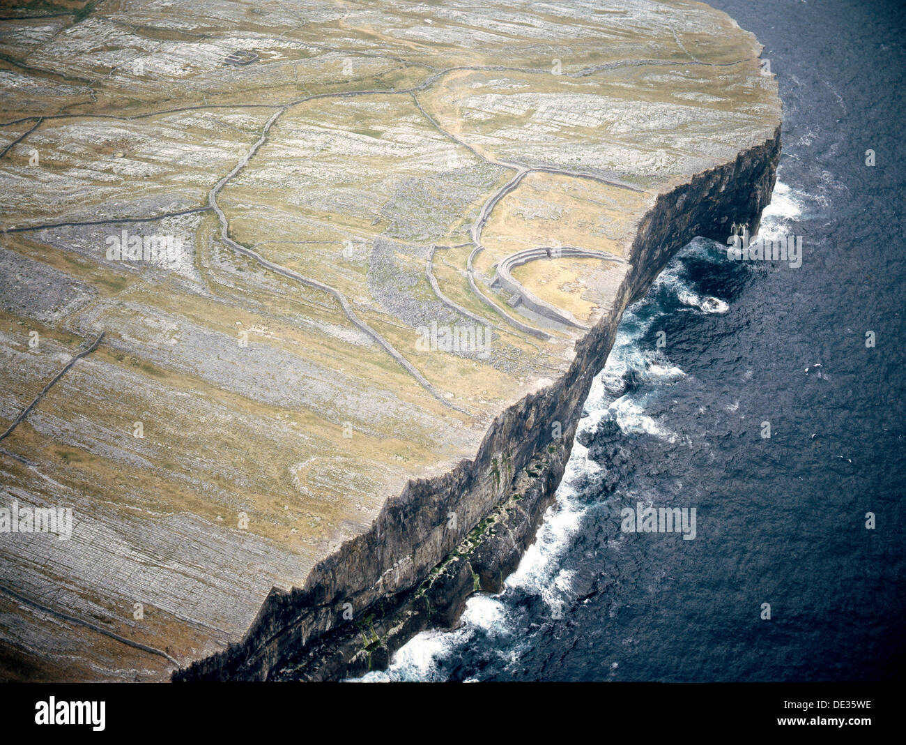 Aengus myth hi-res stock photography and images - Alamy