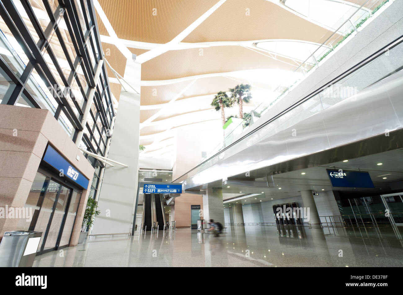 Interior of the airport in pudong shanghai china Stock Photo - Alamy