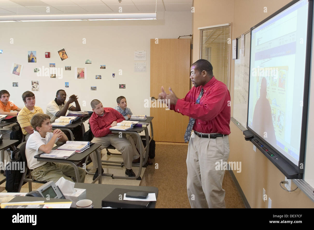African boy class note hi-res stock photography and images - Alamy