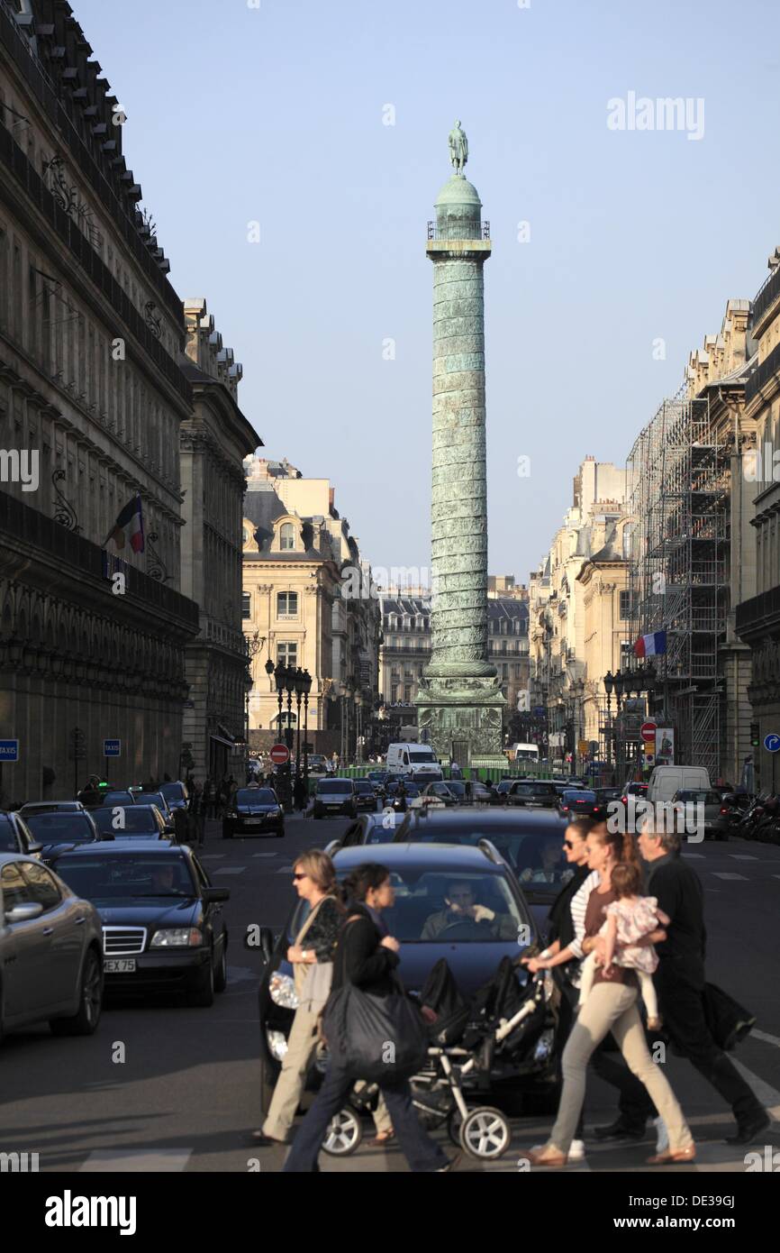 Place vendome column in center hi-res stock photography and images - Alamy
