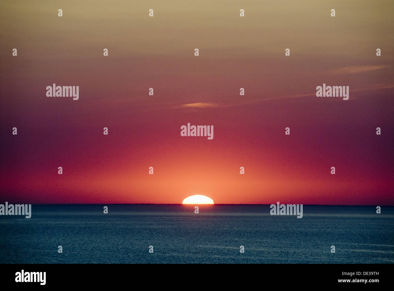 54 Degrees High Resolution Stock Photography and Images - Alamy