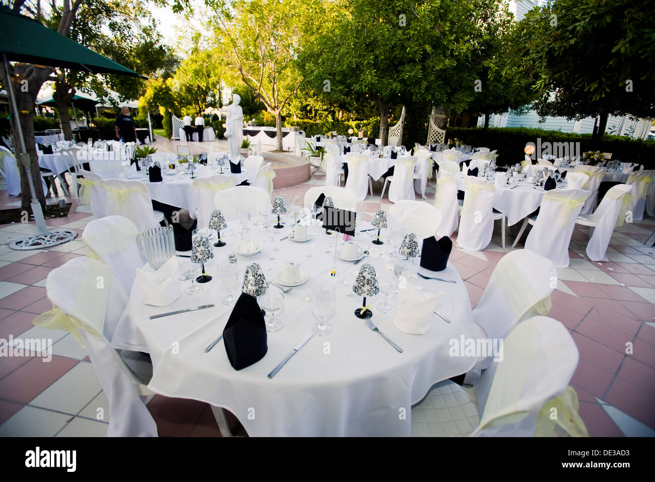 Wedding reception guest table setting Stock Photo - Alamy