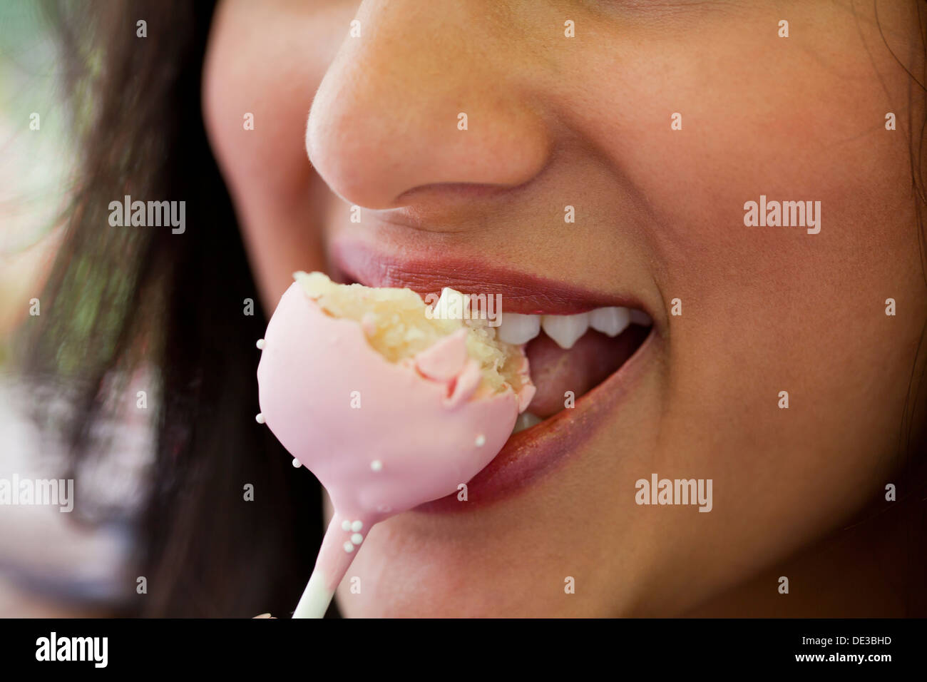 Woman eating cake happy hi-res stock photography and images - Alamy