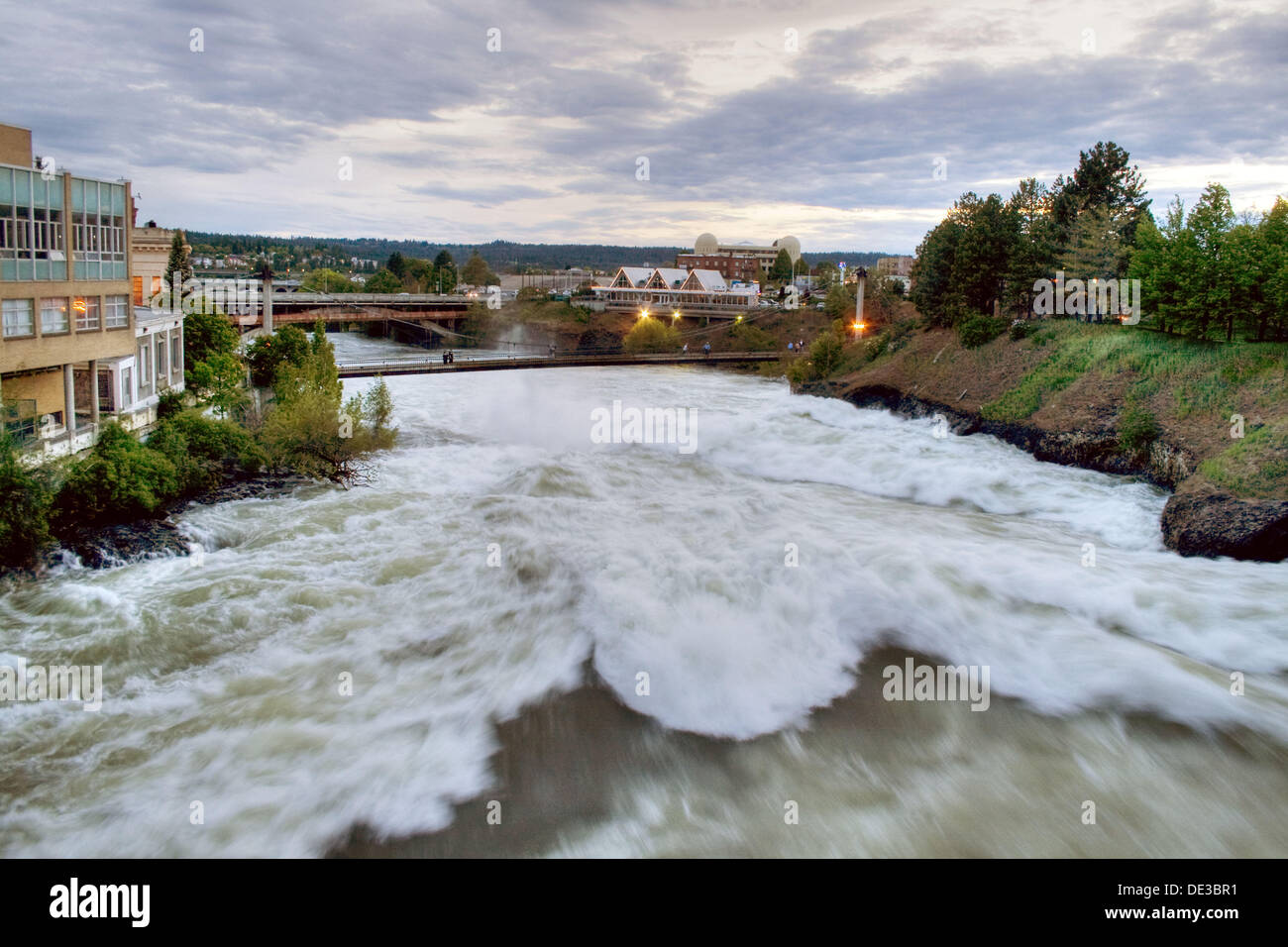 Overflow stage hi-res stock photography and images - Alamy