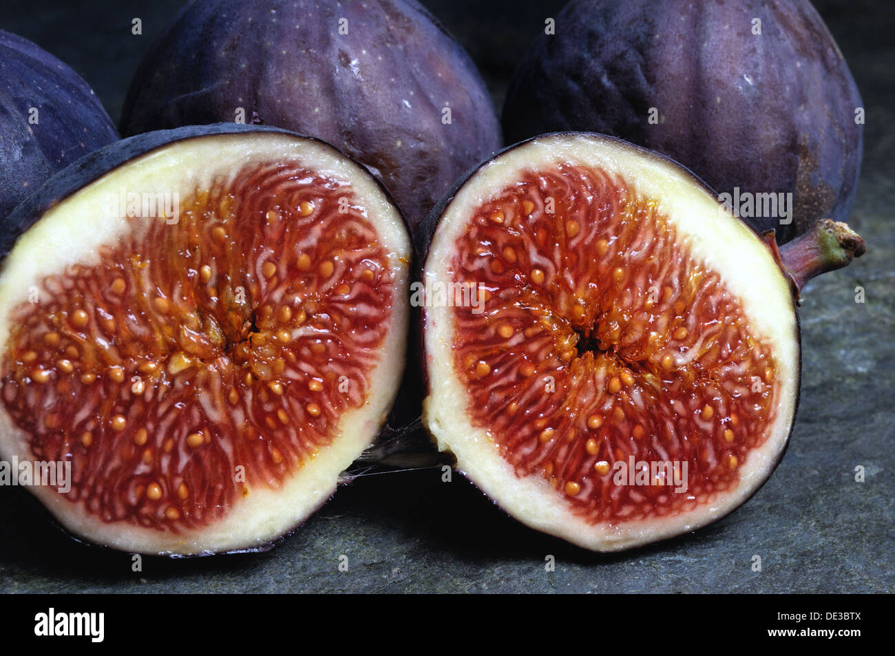 Fig cut in half hi-res stock photography and images - Alamy