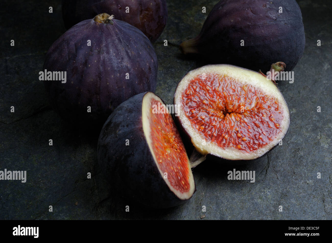 Fig cut in half hi-res stock photography and images - Alamy