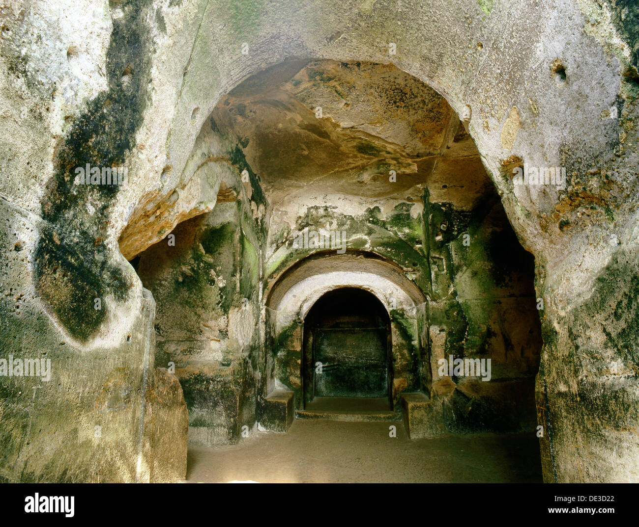 Cuma oracle hi-res stock photography and images - Alamy