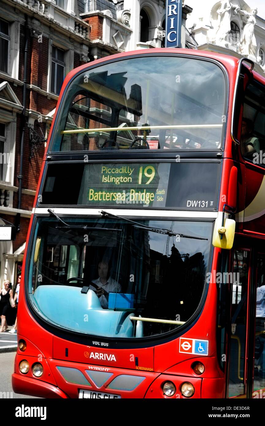 Double decker bus london hi-res stock photography and images - Alamy