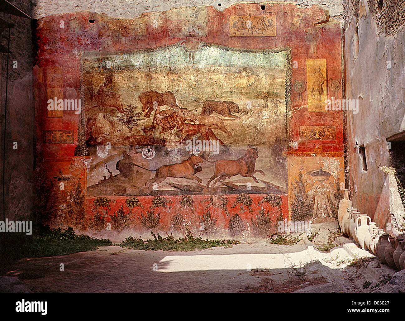 Pompeii garden fresco hi-res stock photography and images - Alamy