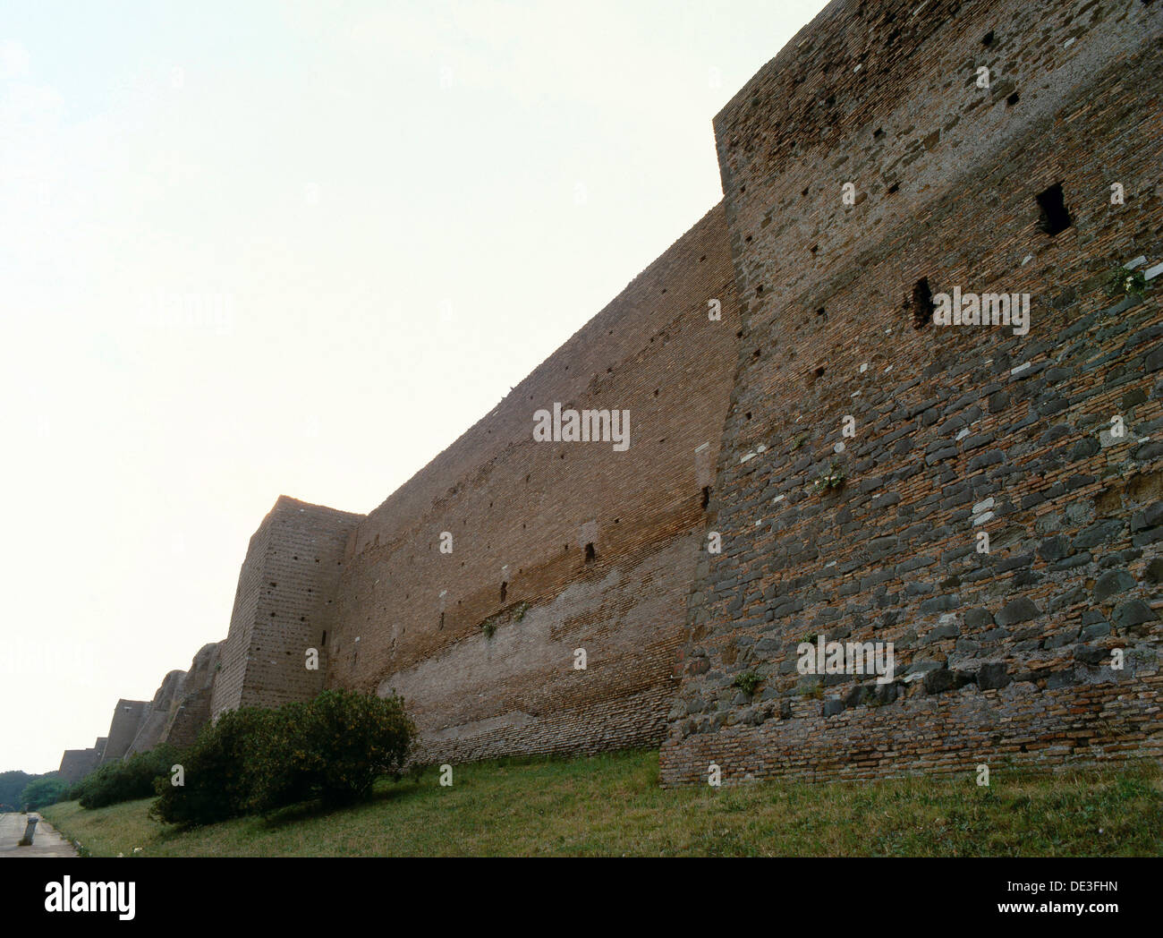 Aurelian emperor hi-res stock photography and images - Alamy