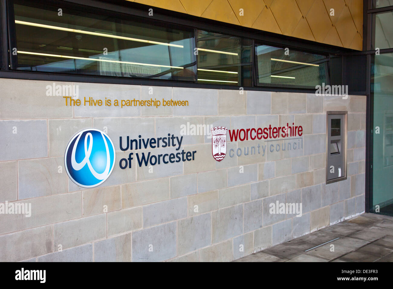 'The Hive' entrance at The University of Worcester - Britain's first ...