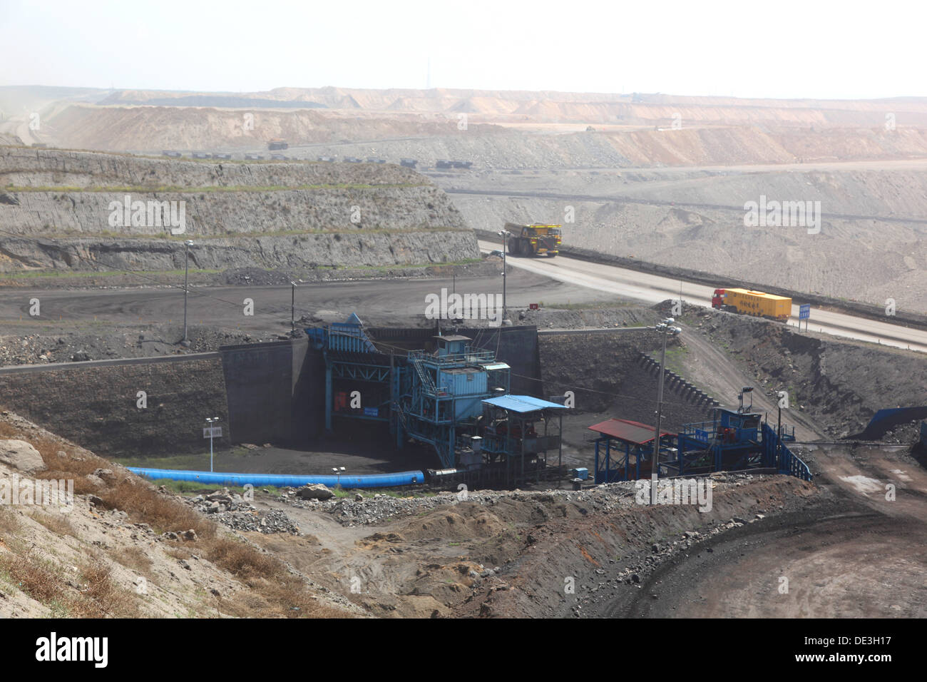 Mining environmental damage china hi-res stock photography and images ...