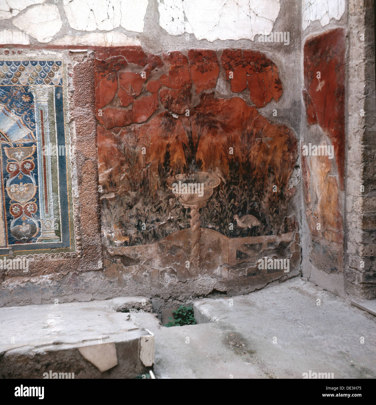 Herculaneum wall painting High Resolution Stock Photography and Images ...