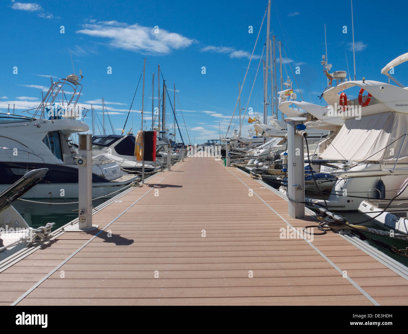 Outdoors outside day daytime boats harbor jetty hi-res stock ...