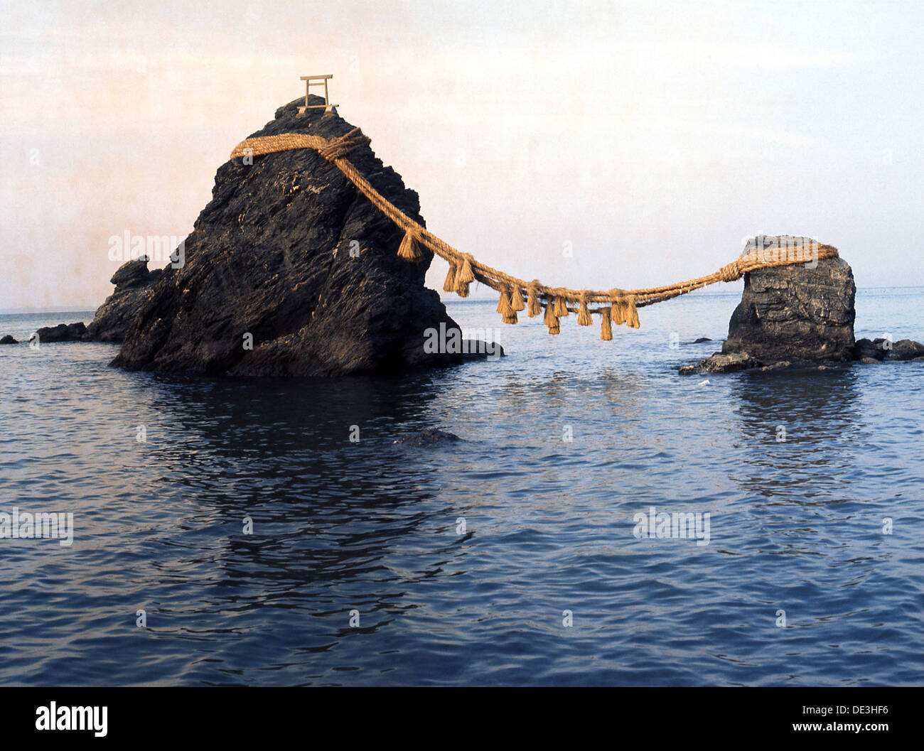 Wedded rocks hi-res stock photography and images - Alamy