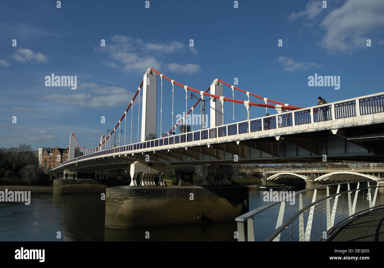 Chelsea Bridge London Uk High Resolution Stock Photography and Images ...