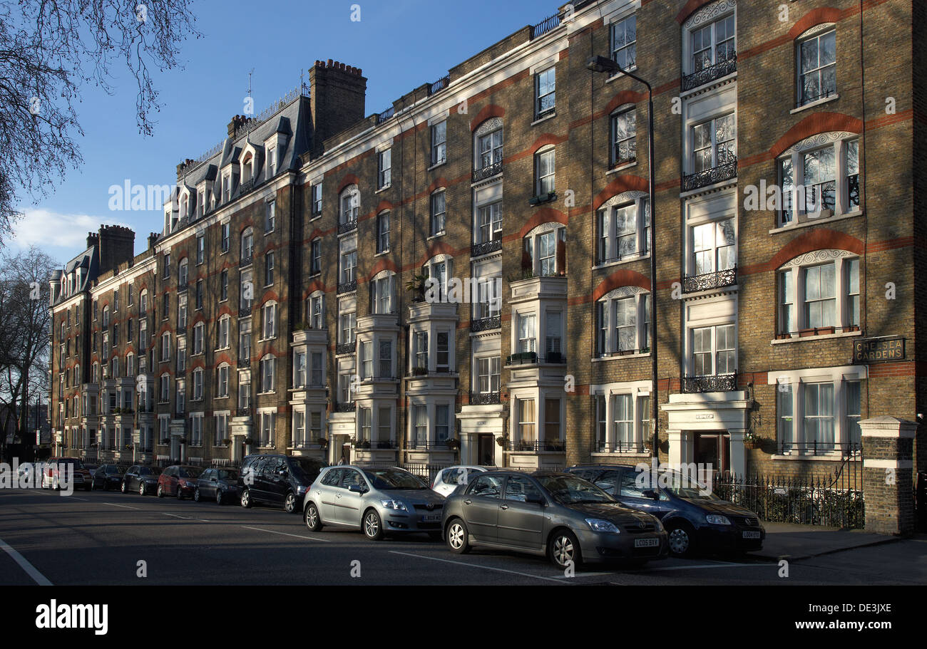 Tenement building london hi-res stock photography and images - Alamy