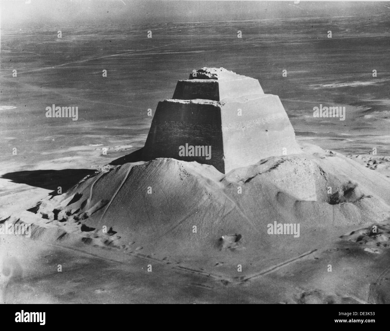 Meidum Pyramid High Resolution Stock Photography and Images - Alamy