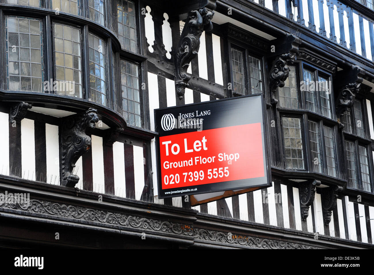 Shop to let in Chester Stock Photo - Alamy