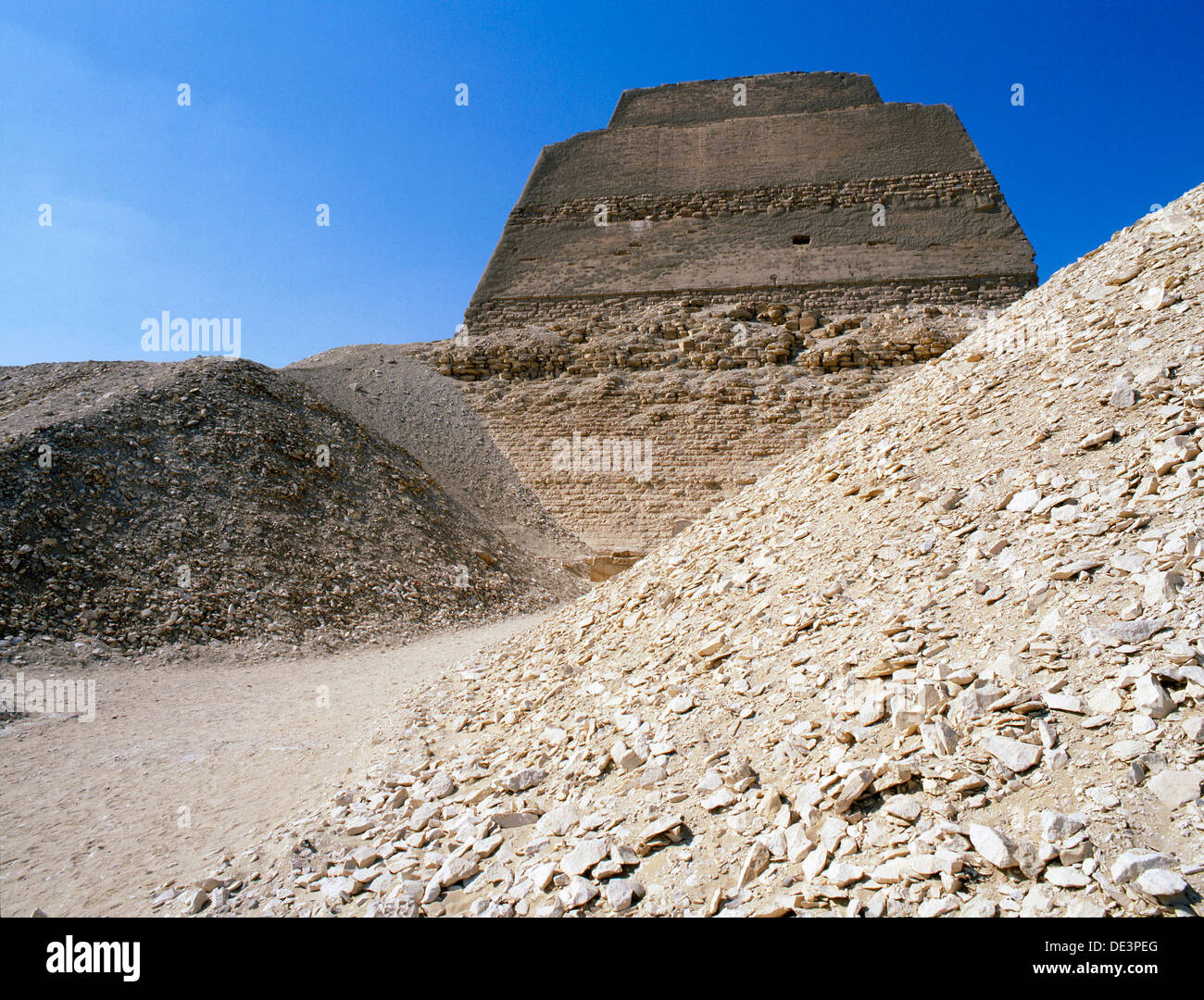Meidum Pyramid High Resolution Stock Photography and Images - Alamy
